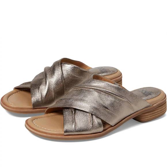 Sofft | Shoes | New Sofft Womens Fallon Sandal In Bronze | Poshmark
